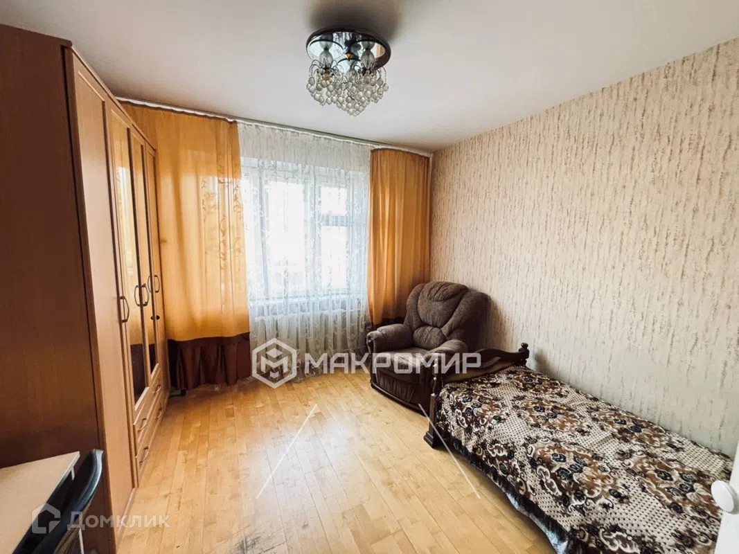 Купить 3-комнатную квартиру, 75 м² по адресу Орел, Наугорский м-н ...