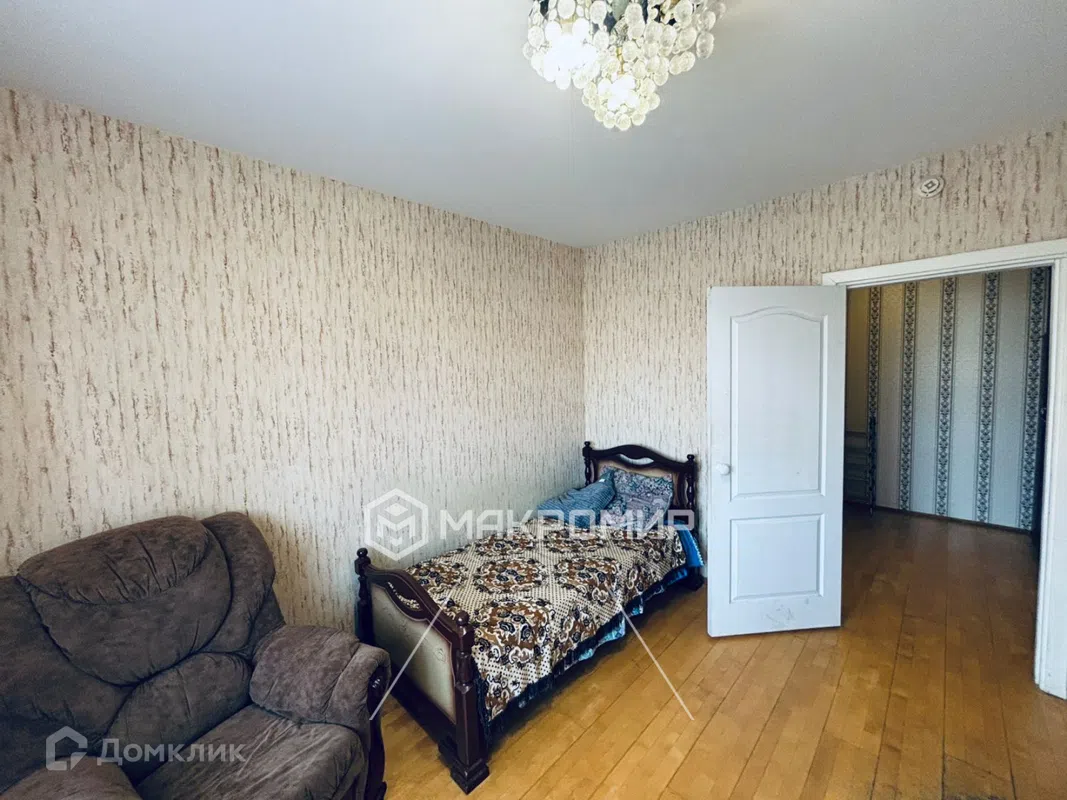 Купить 3-комнатную квартиру, 75 м² по адресу Орел, Наугорский м-н ...