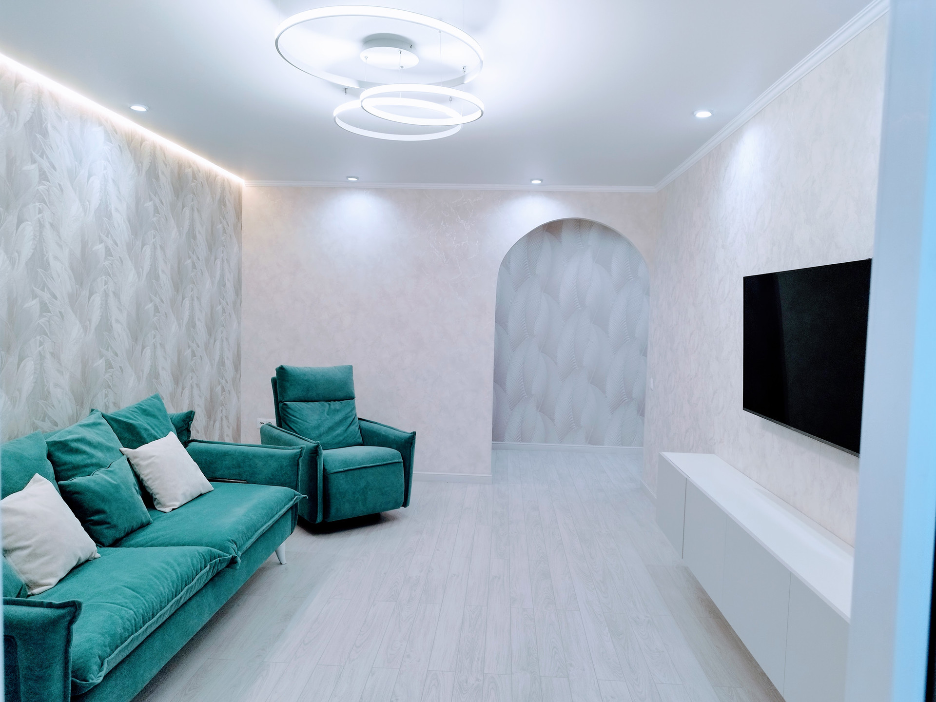 Купить 3-комнатную квартиру, 76.7 м² по адресу Томск, Радужный м-н ...